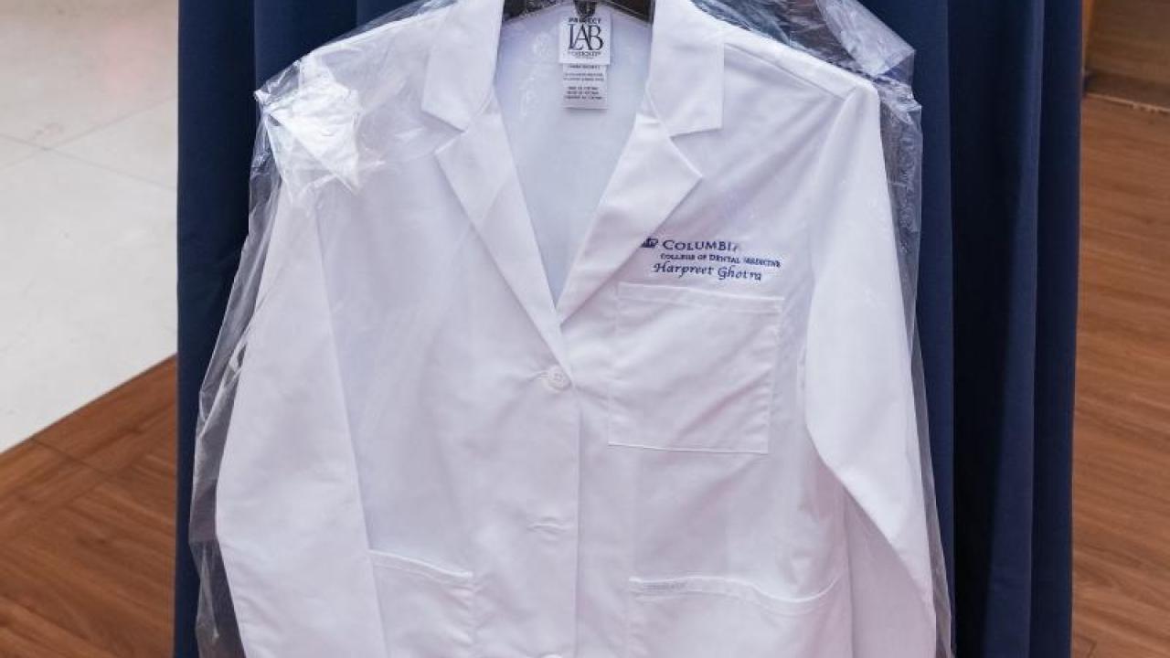 New Advanced Standing Students Receive Their White Coats | College of ...